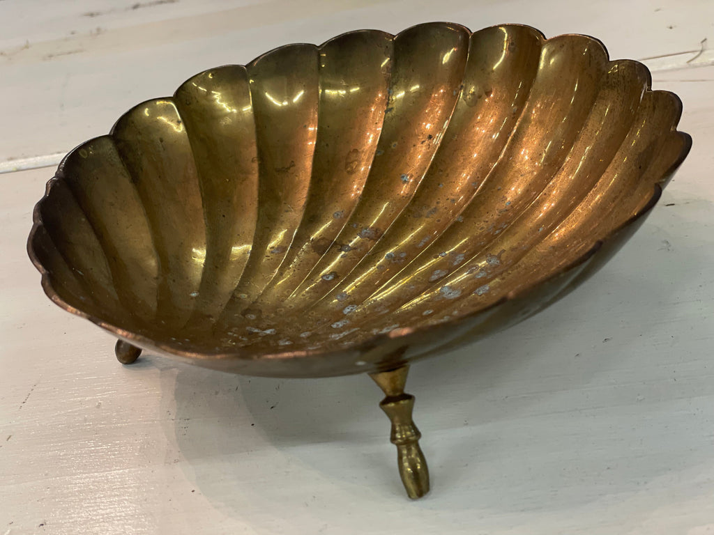 Brass Shell Footed Bowl – Brooke Drake Design